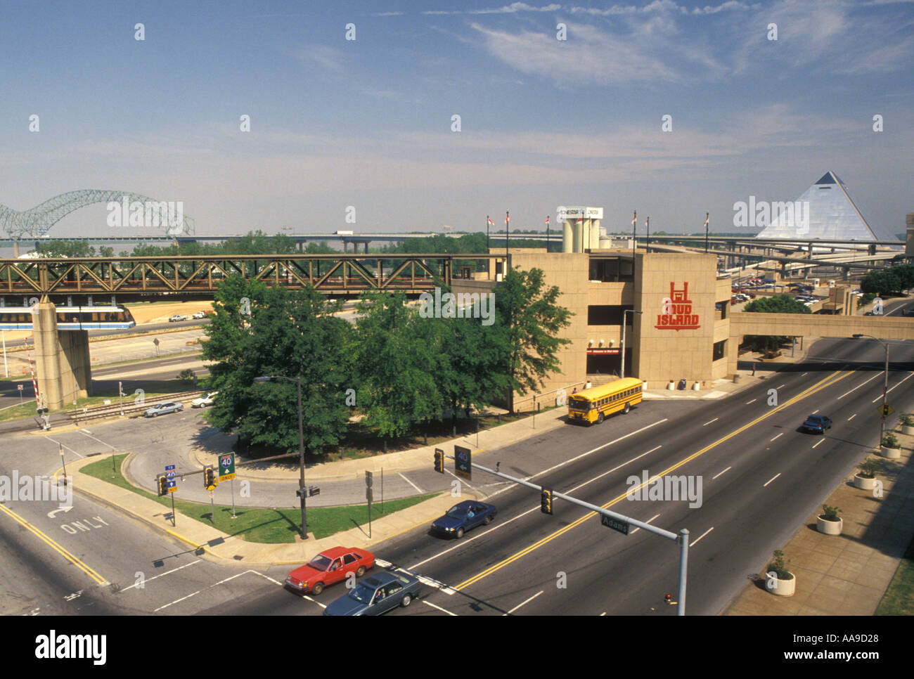 Aerial downtown memphis mississippi river hi-res stock photography and ...