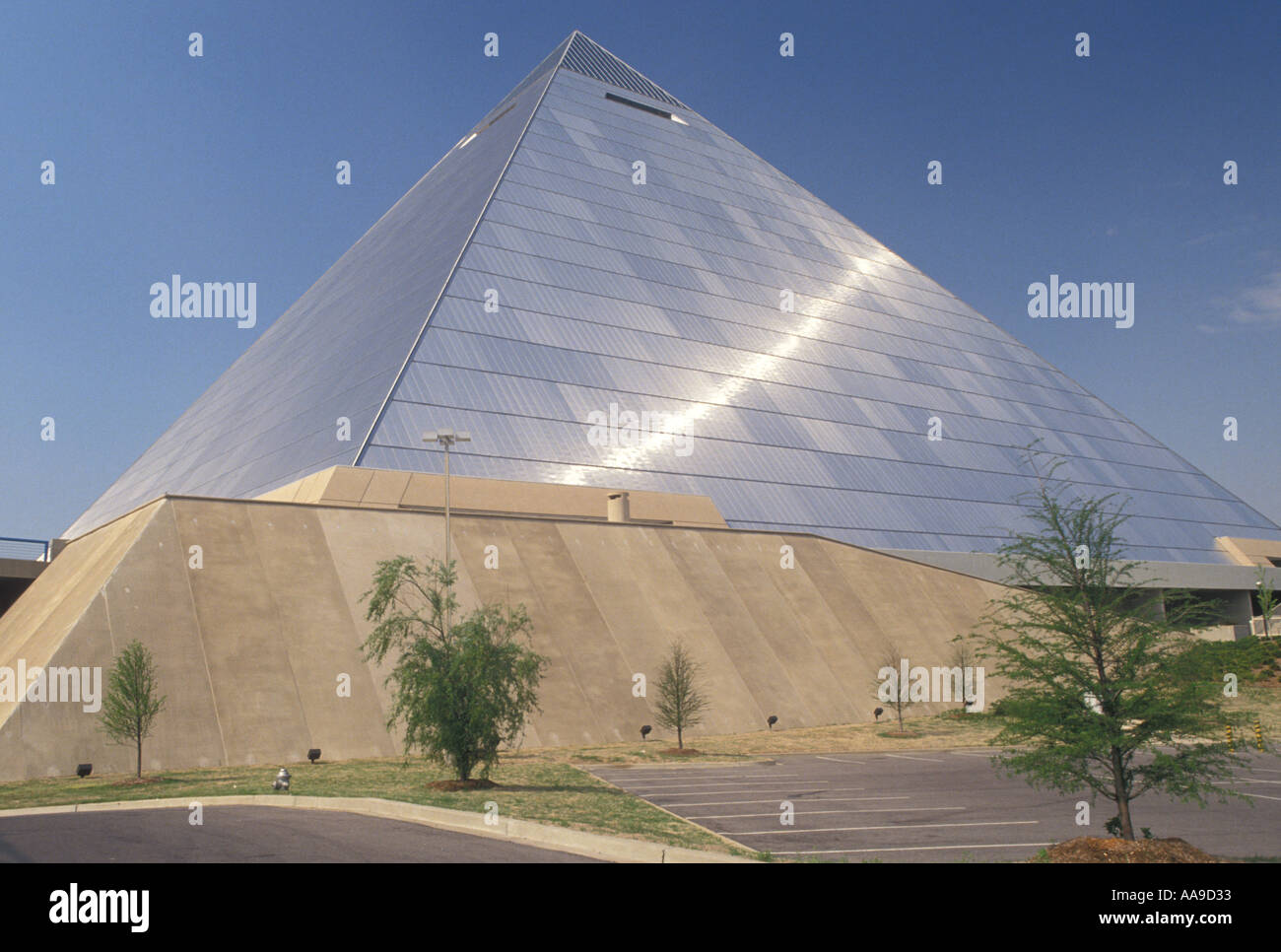 Pyramid arena memphis usa hi-res stock photography and images - Alamy