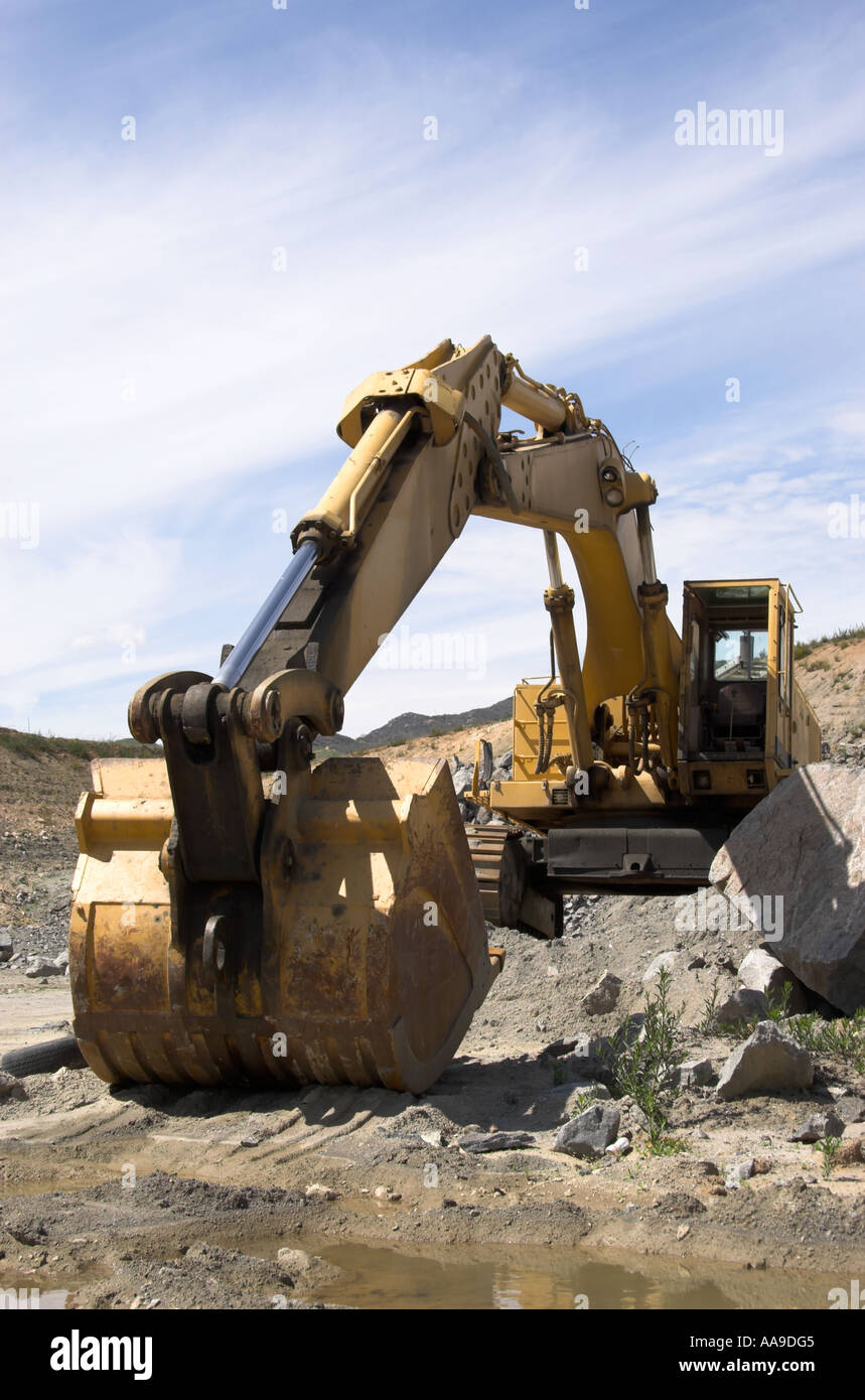 An old excavator Stock Photo - Alamy