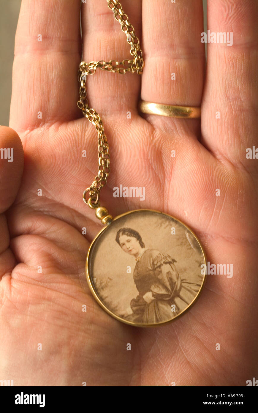 Victorian photo locket circa 1870 Stock Photo - Alamy