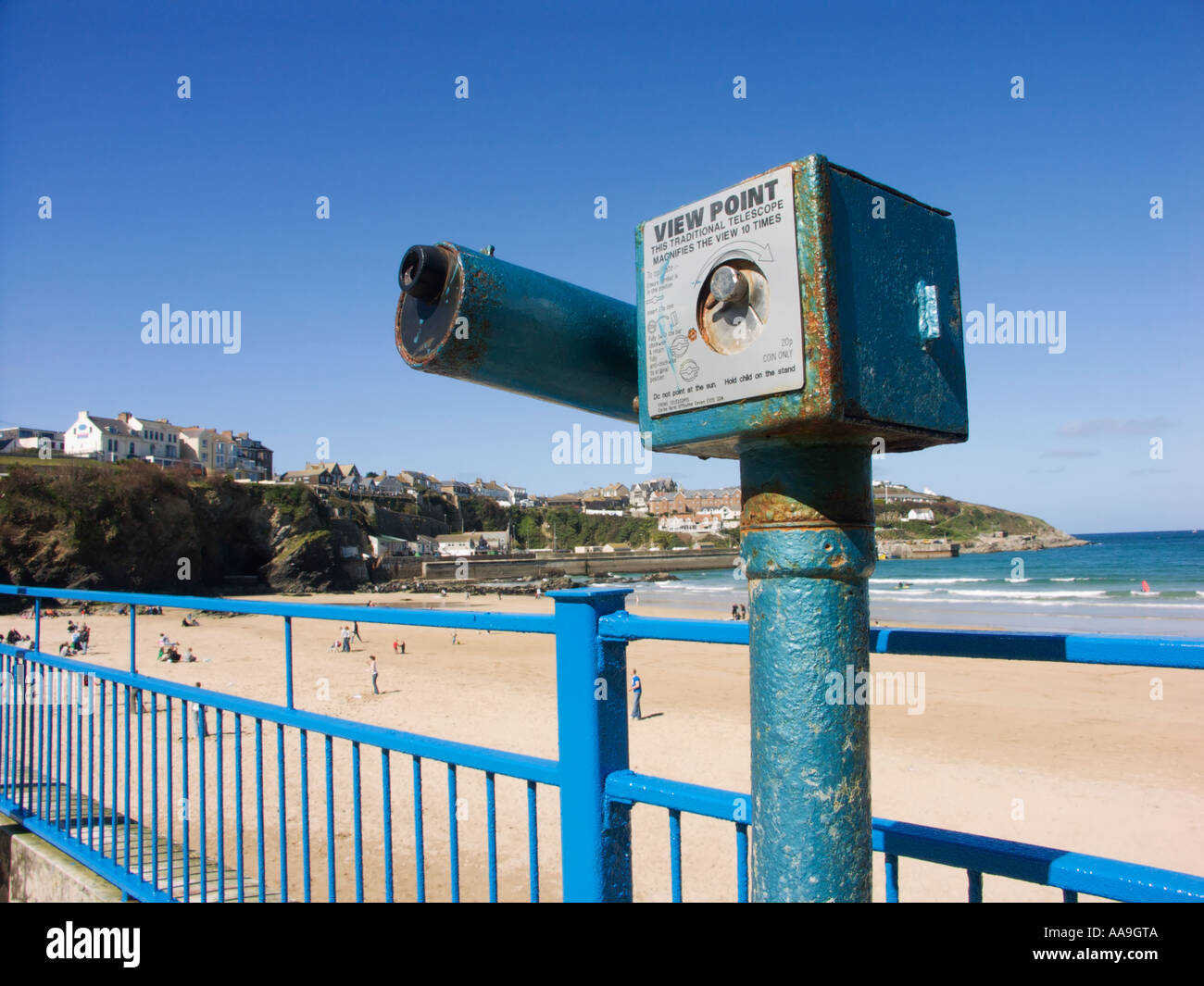 Telescope seaside newquay hi-res stock photography and images - Alamy