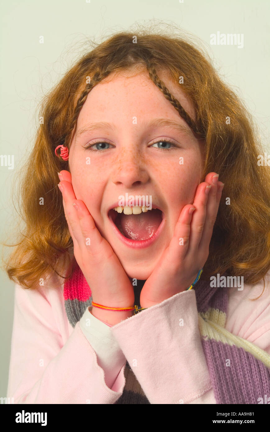 Pretty nine year old girl hi-res stock photography and images - Alamy