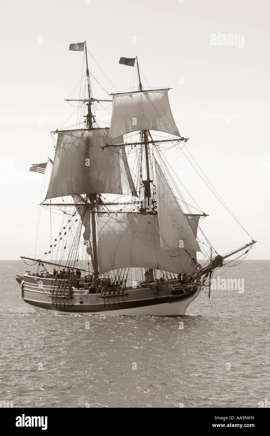 Lady washington ship hi-res stock photography and images - Alamy