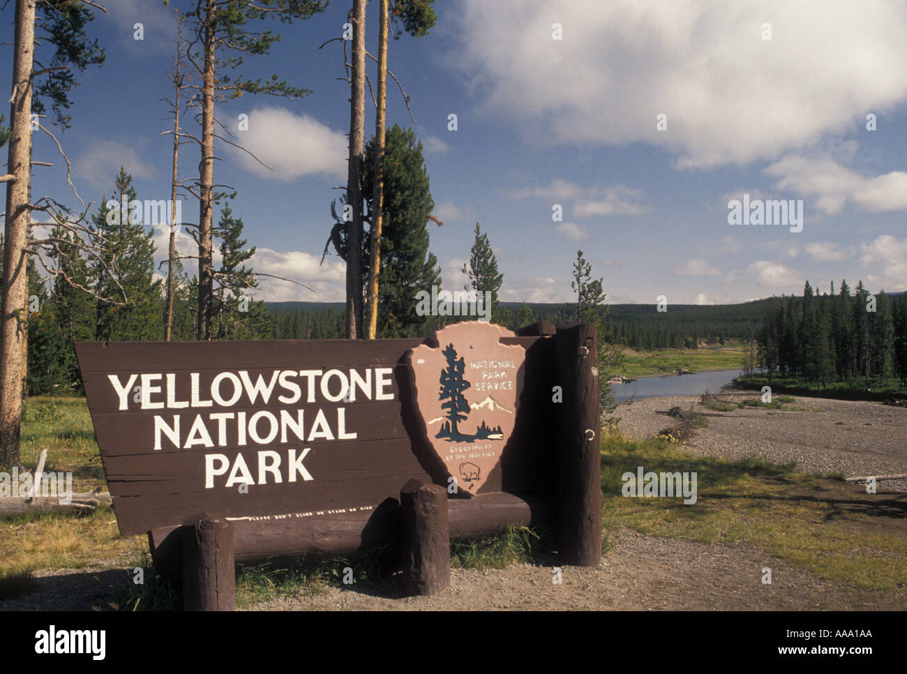 Sign west entrance yellowstone national hi-res stock photography and ...