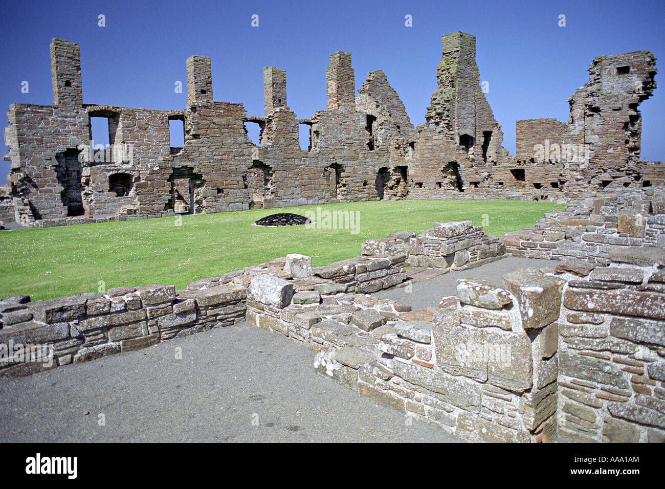Earls Palace birsay isle of orkney Earl Robert Stewart Palace stone ...