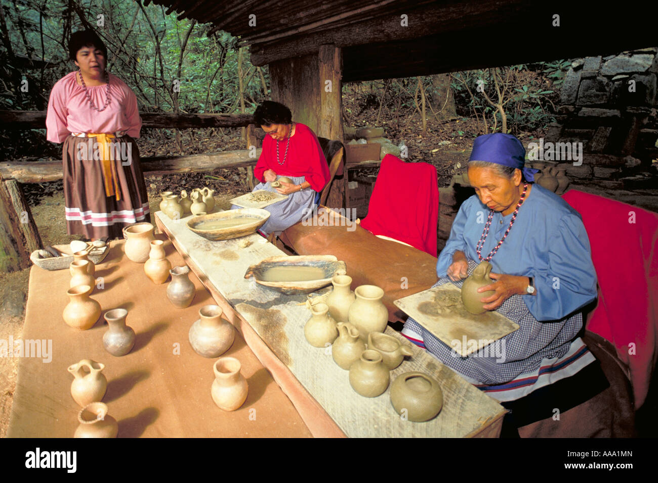 Cherokee hi-res stock photography and images - Alamy