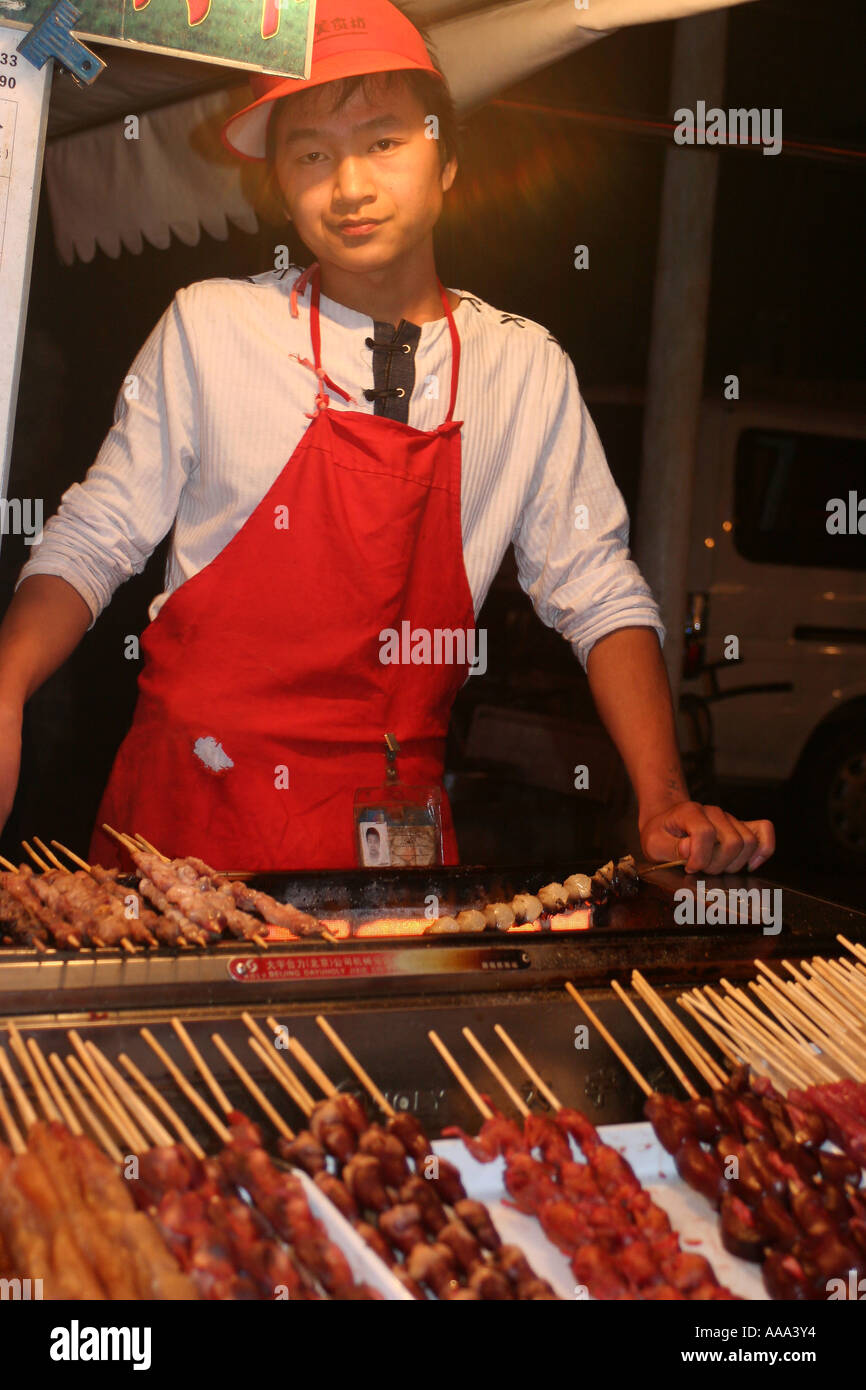Selling snakes and other delicacies at Beijing's night food market off ...