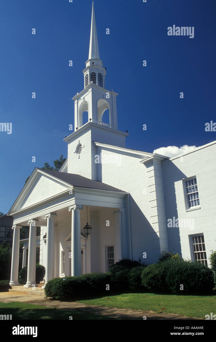 University of north georgia campus hi-res stock photography and images ...