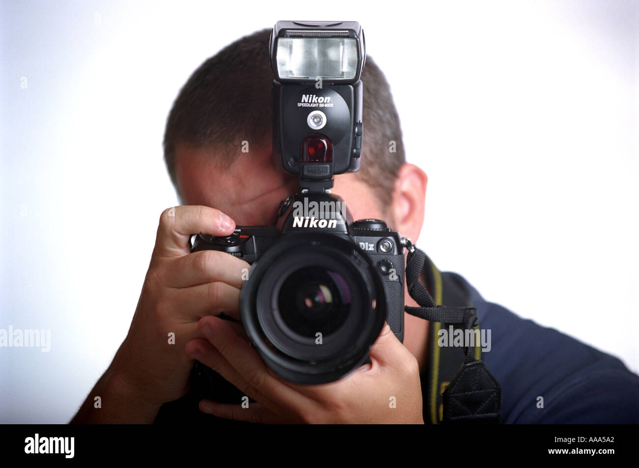 Nikon news photographer hi-res stock photography and images - Alamy