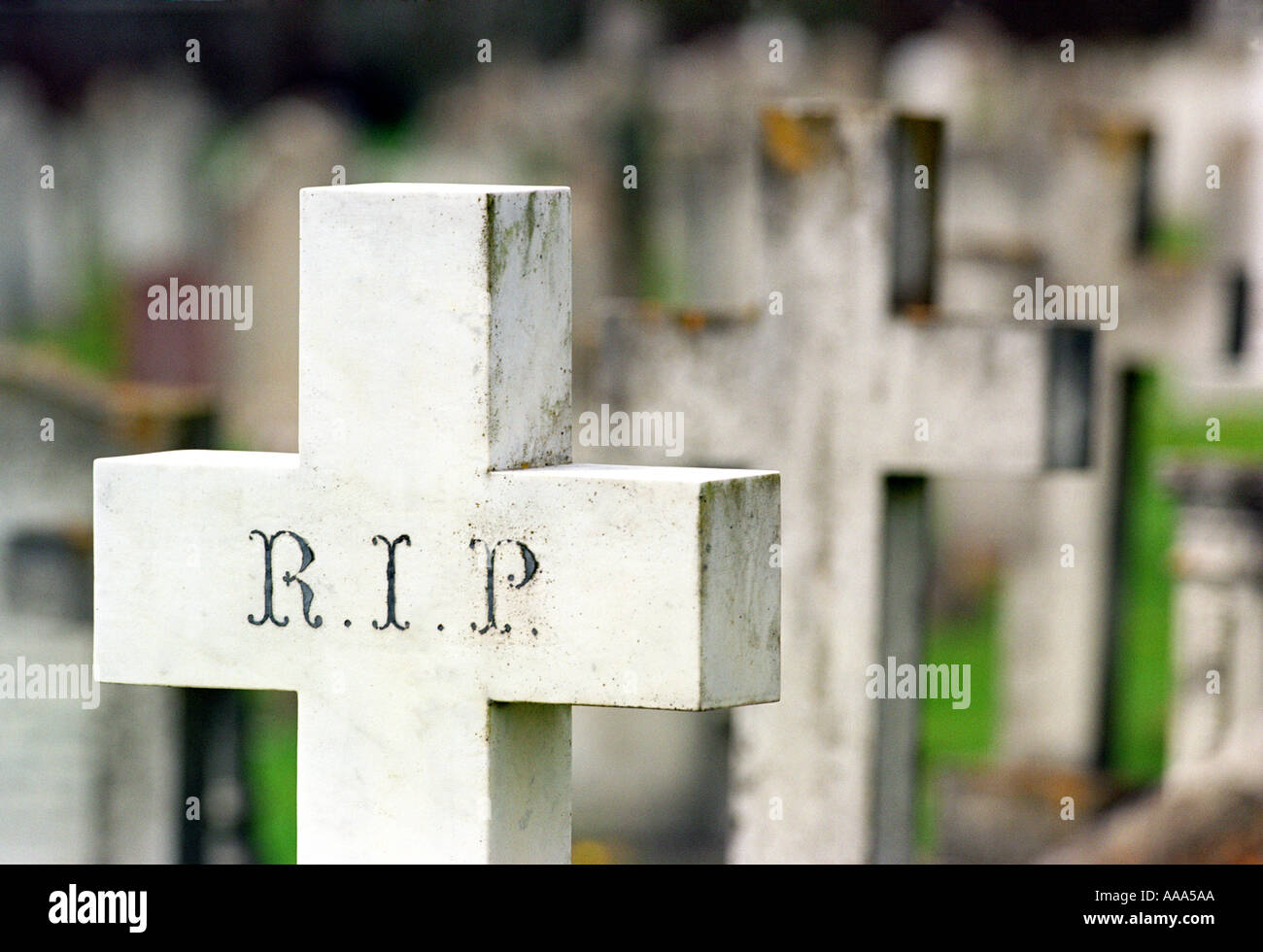 R i p cross hi-res stock photography and images - Alamy