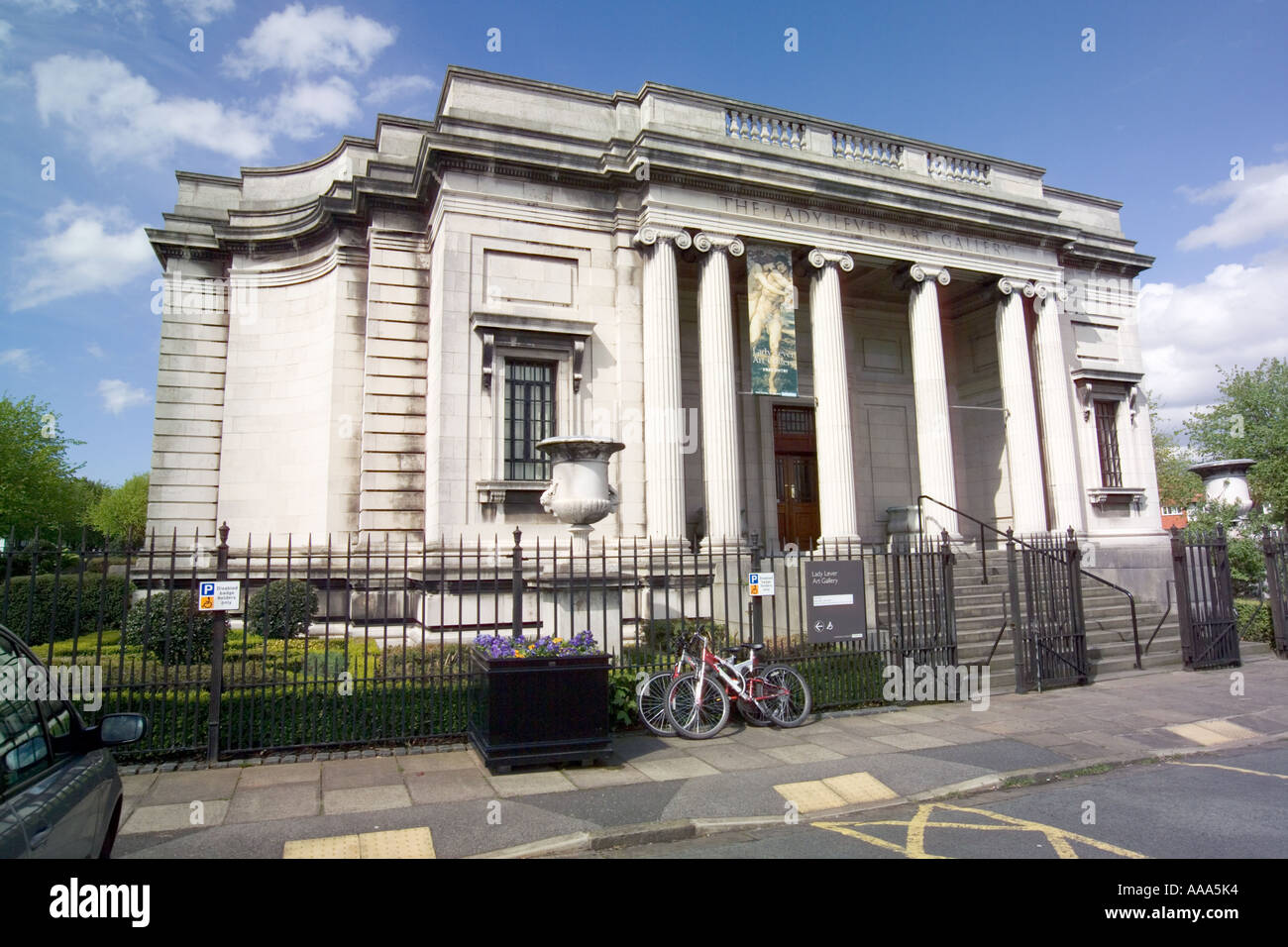 The "Lady Lever Art Gallery" Front of Lever gallery,,facade,Wirral ...