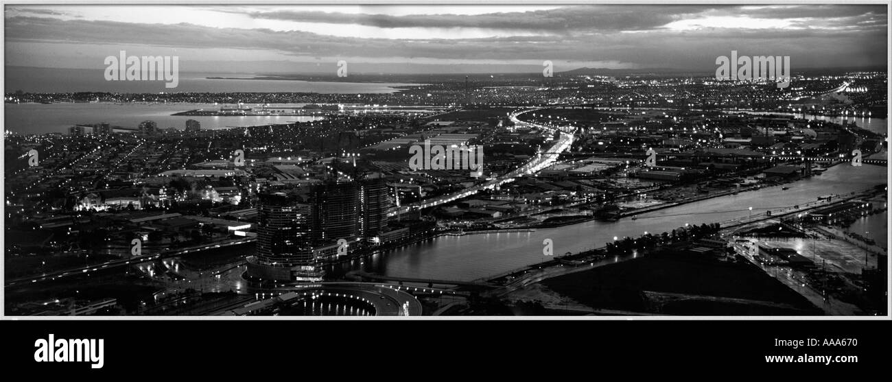 Melbourne skyline view Black and White Stock Photos & Images - Alamy
