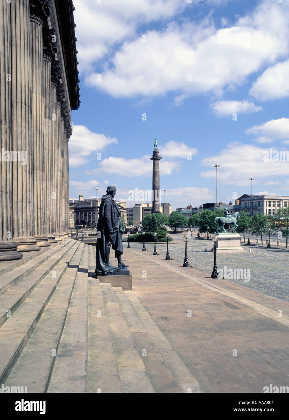 Liverpool the steps of the Neo Classical St Georges Hall and Plateau ...