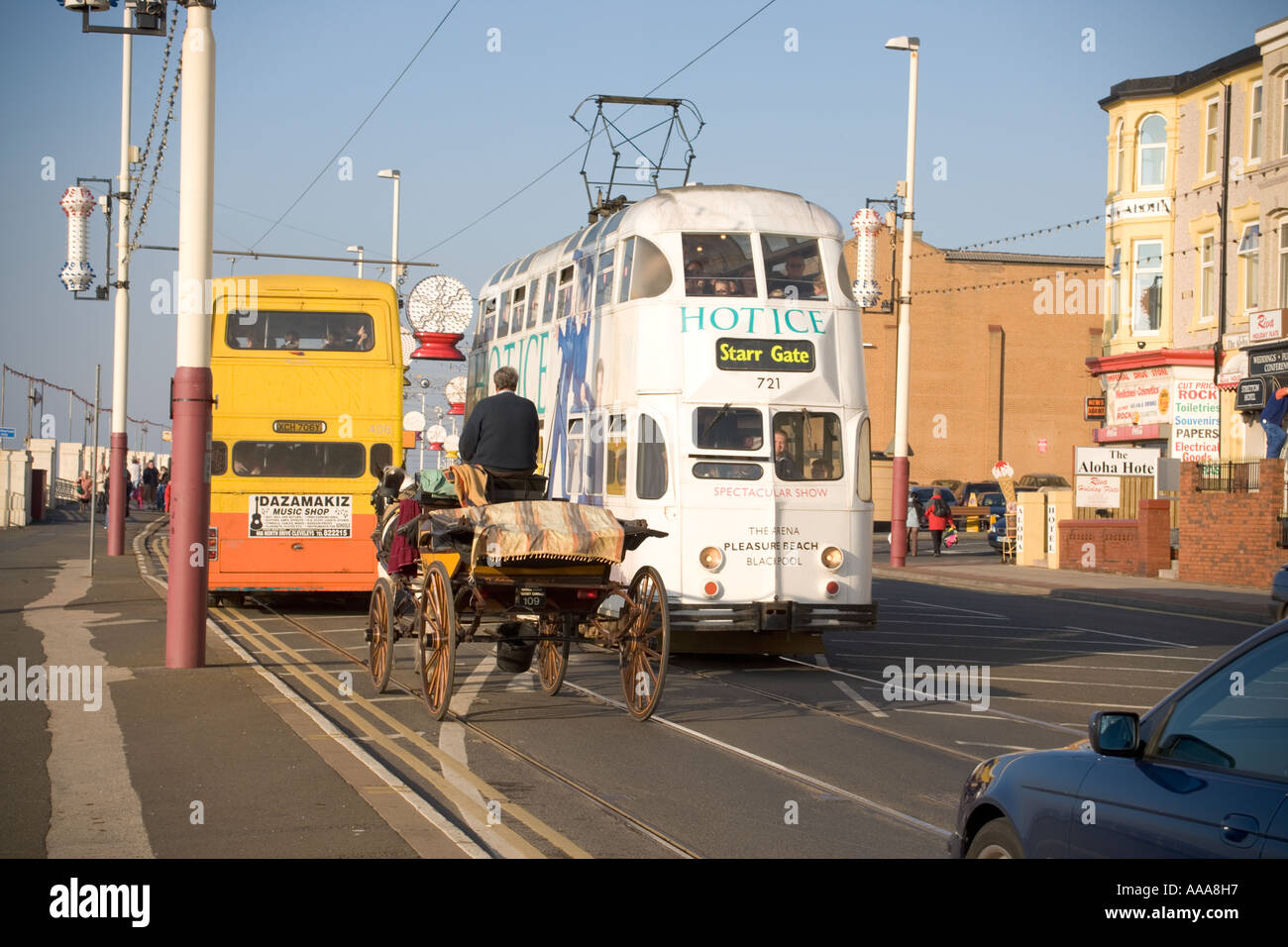 Horse drawn bus northern hi-res stock photography and images - Alamy