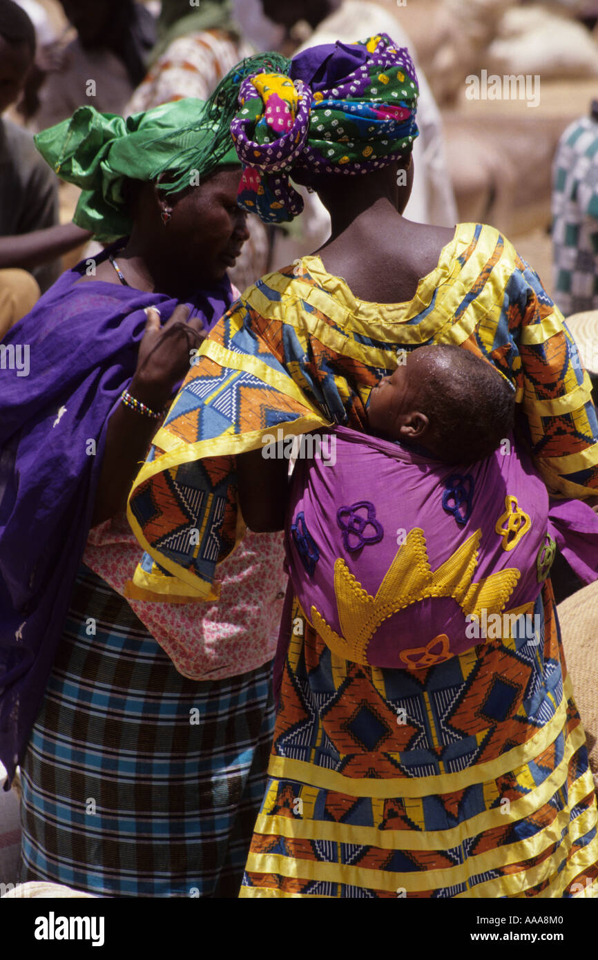 Boubon, near Niamey, Niger, West Africa. Nigerien Mother Carrying Baby ...