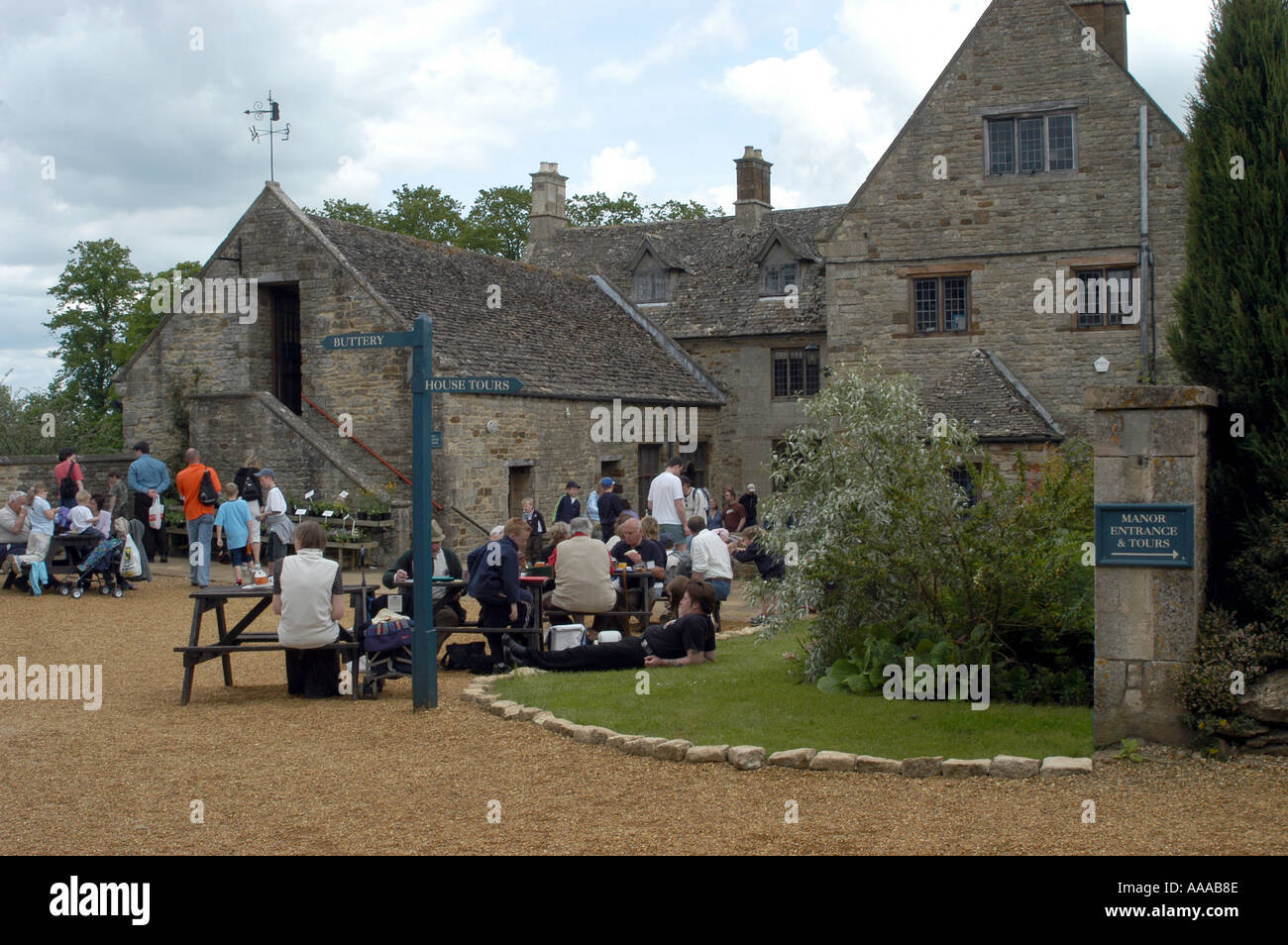 Sulgrave manor hi-res stock photography and images - Alamy