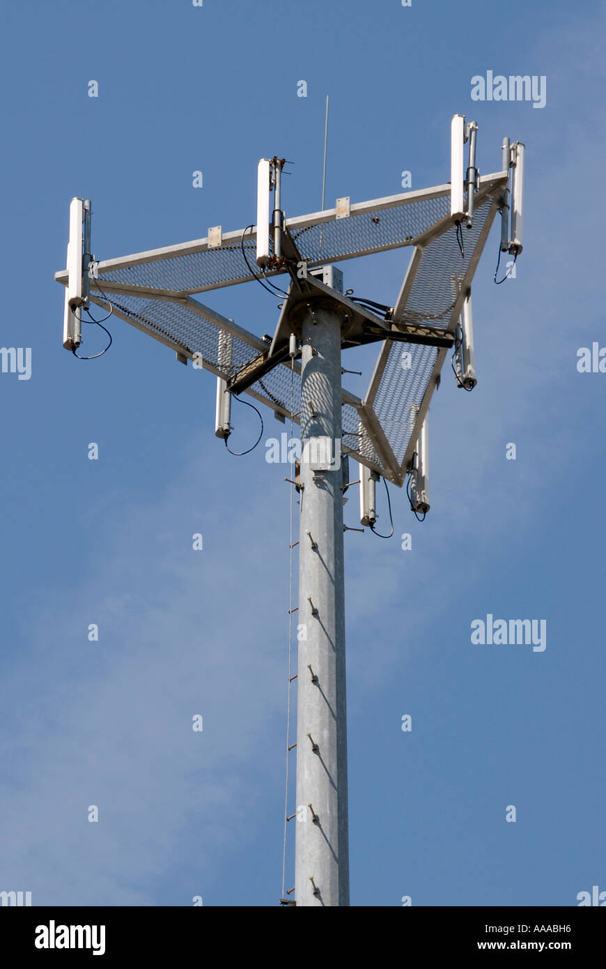 Cell telephone transmission tower Stock Photo - Alamy