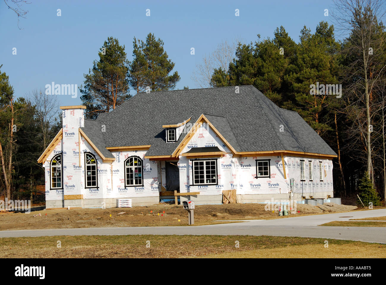 New home construction in a residential neighborhood Stock Photo - Alamy