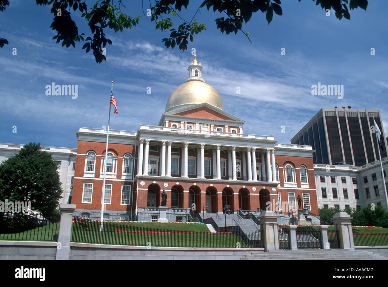 State capitol of massachusetts boston hi-res stock photography and ...