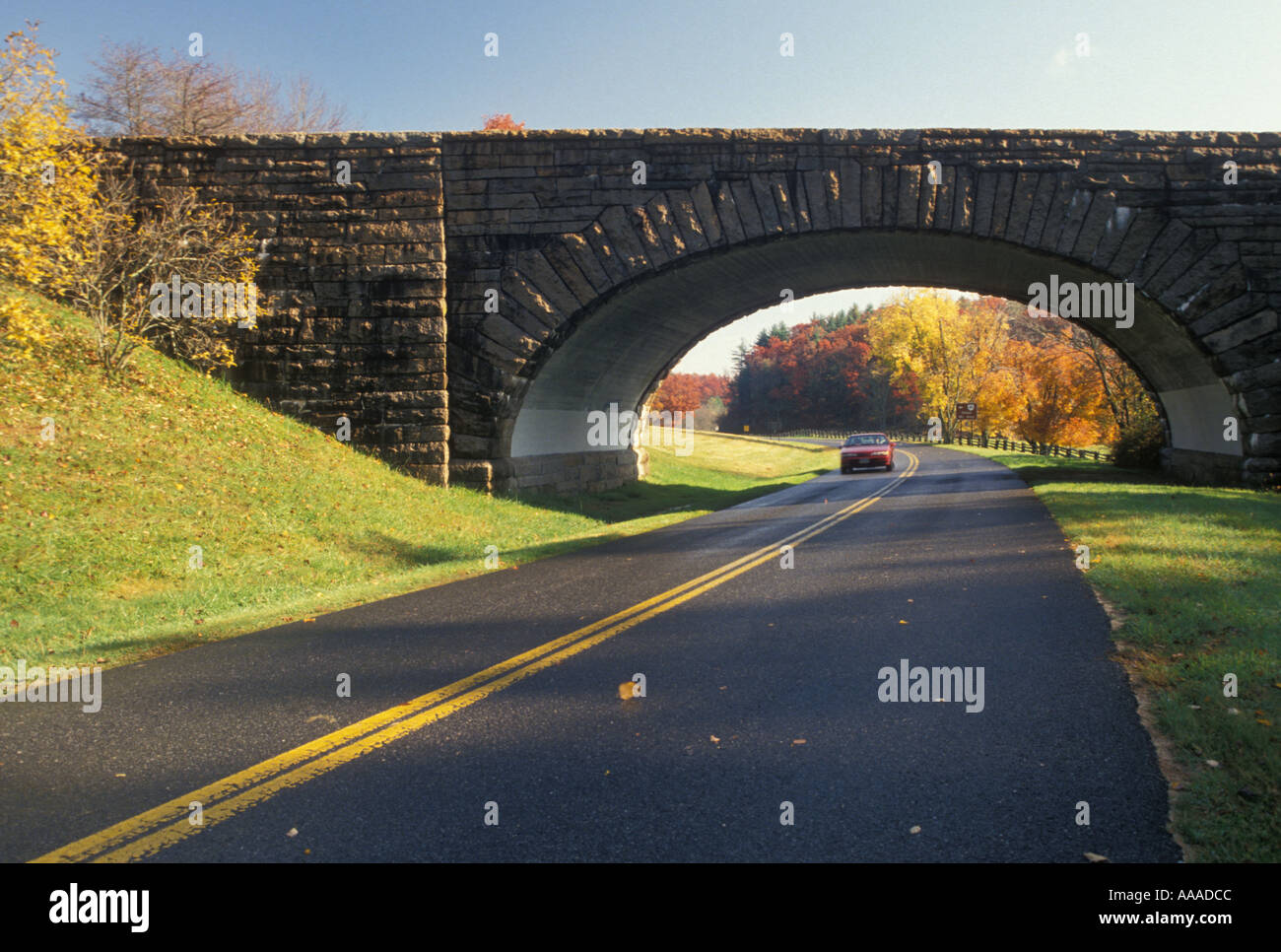 Southern state parkway bridge hi-res stock photography and images - Alamy