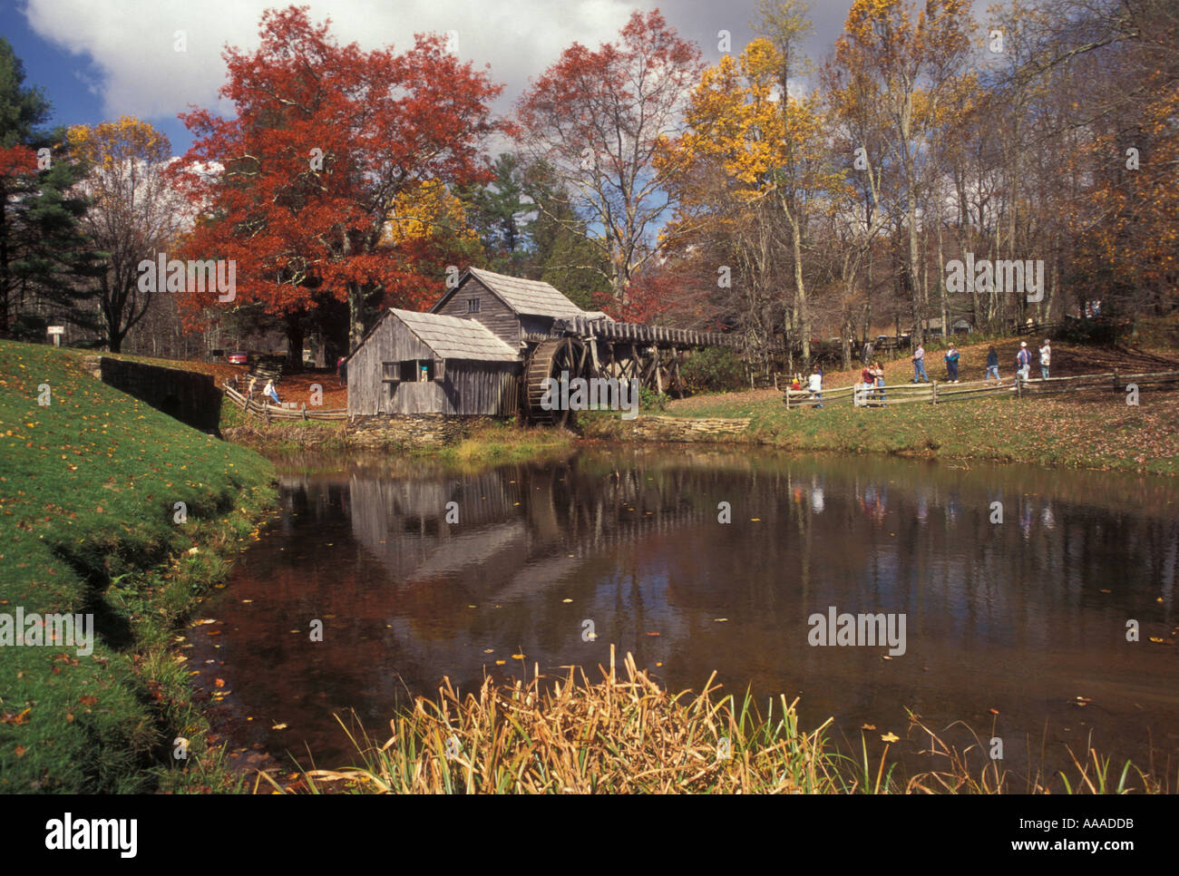 Blue ridge parkway scenic historical hi-res stock photography and ...