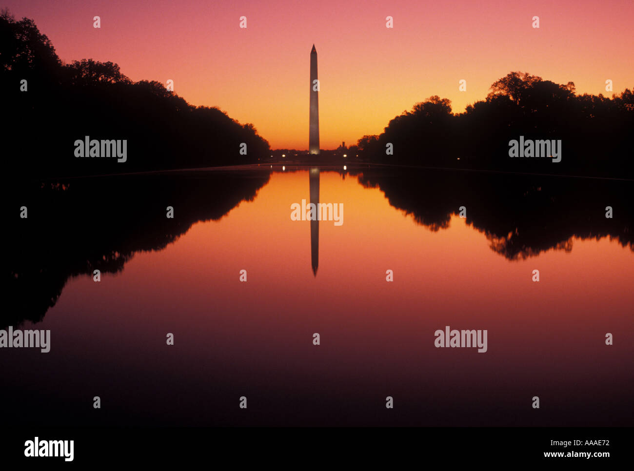 Washington dc reflection photos hi-res stock photography and images - Alamy