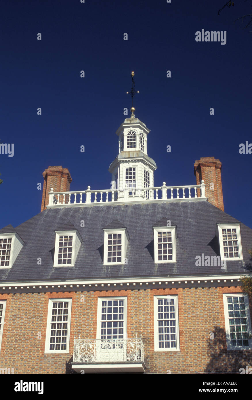 Williamsburg usa heritage building hi-res stock photography and images ...
