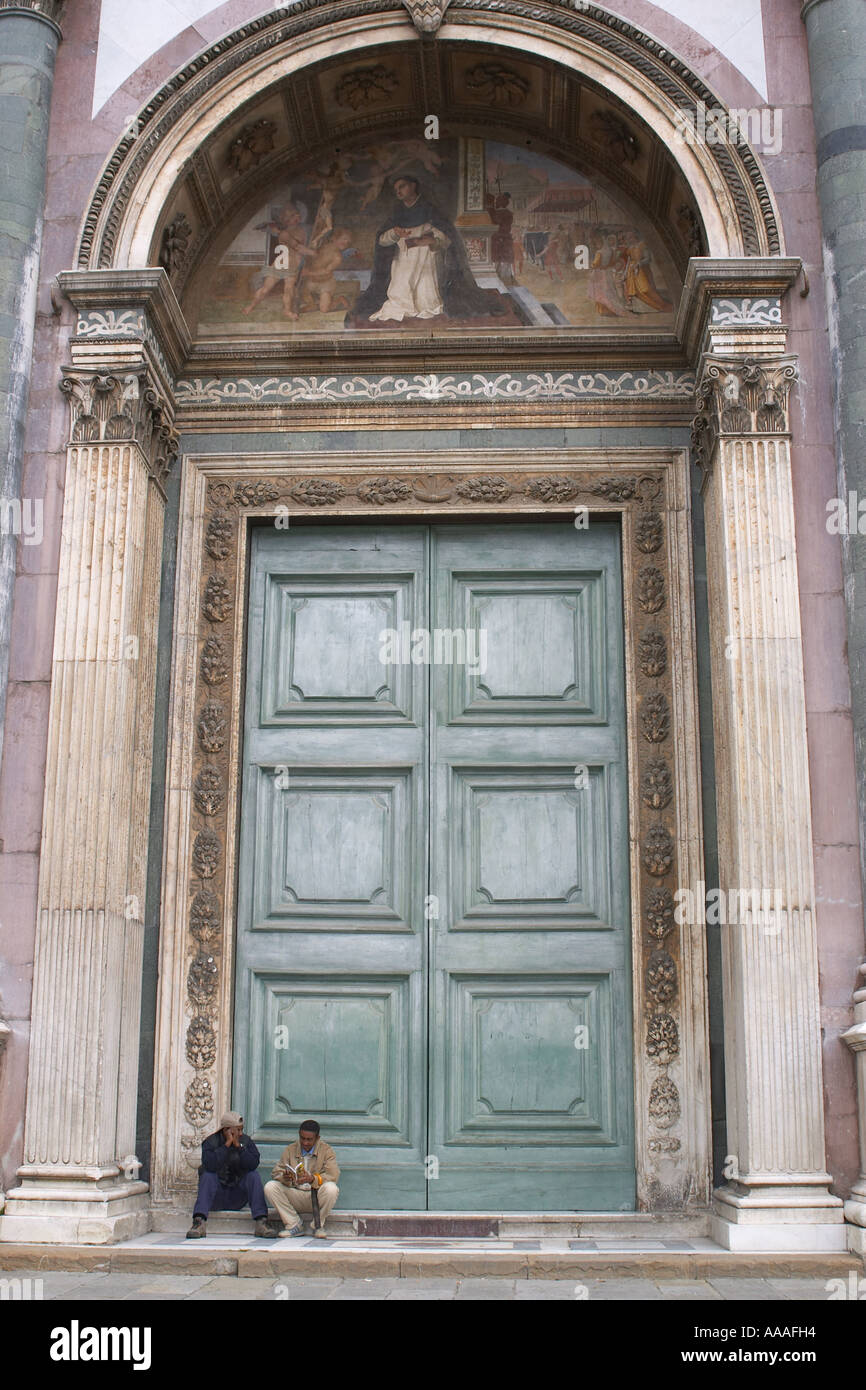 Colossal door hi-res stock photography and images - Alamy