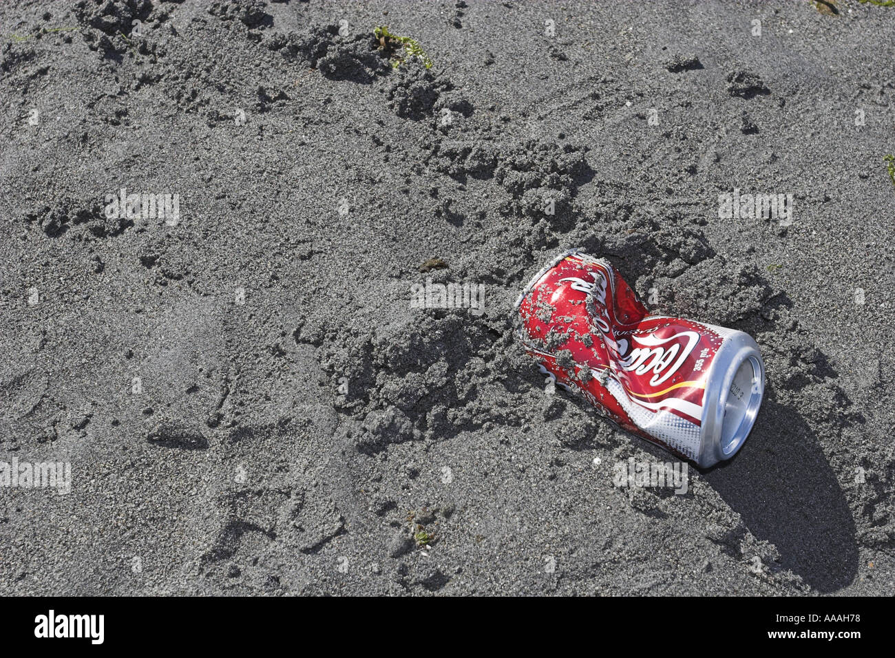 Aluminium can litter on sandy beach Parksville Vancouver Island British ...