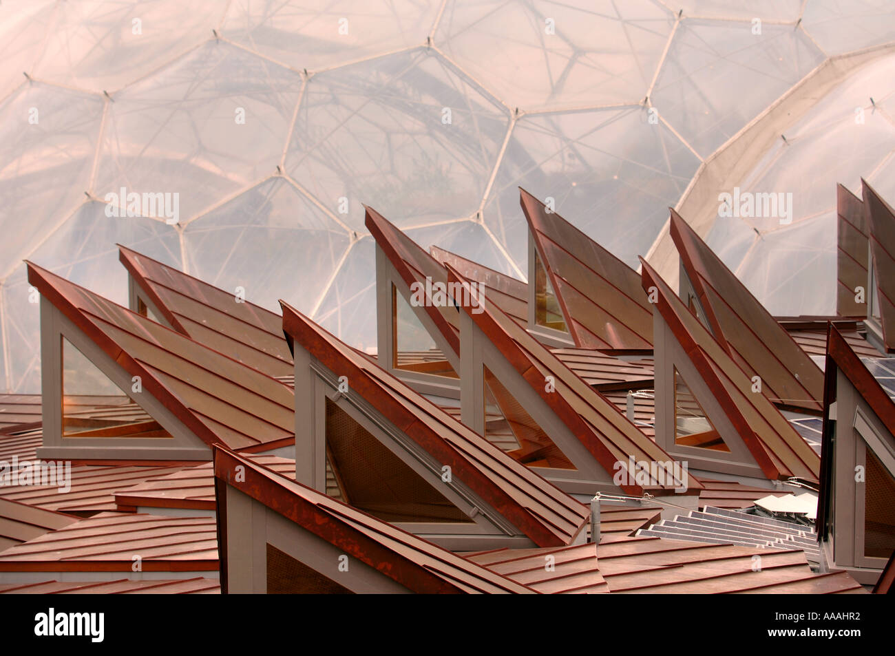 THE EDEN PROJECT BIOMES WITH THE CORE EDUCATIONAL BUILDING IN THE ...