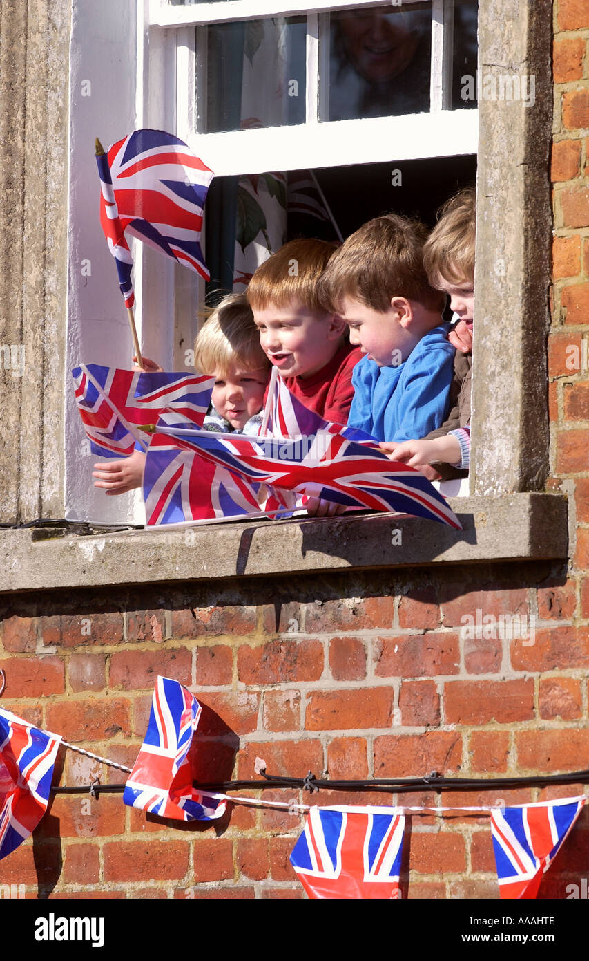 Children waving flag uk hi-res stock photography and images - Alamy