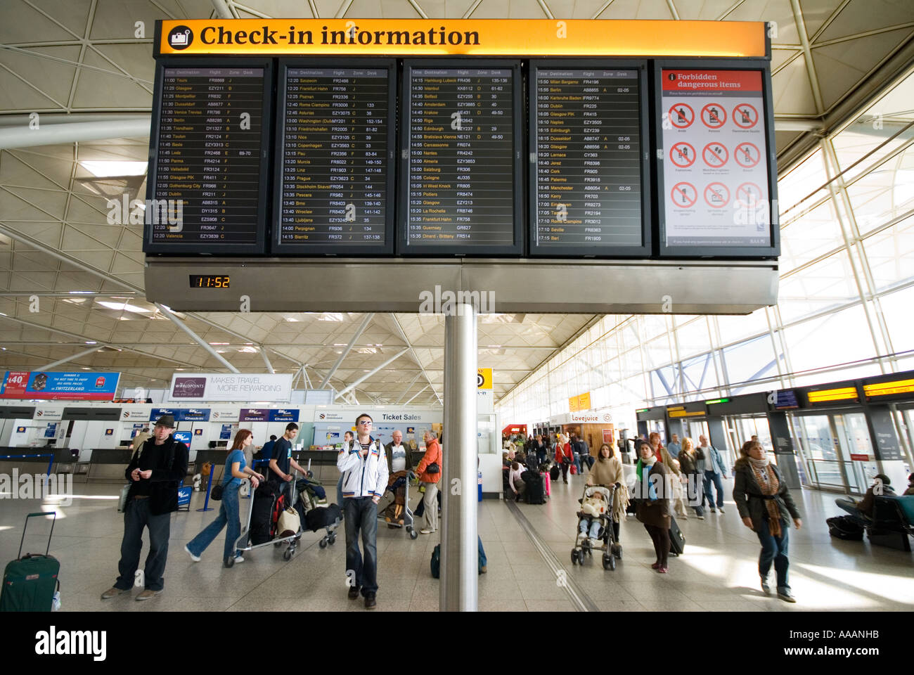 Check in hi-res stock photography and images - Alamy