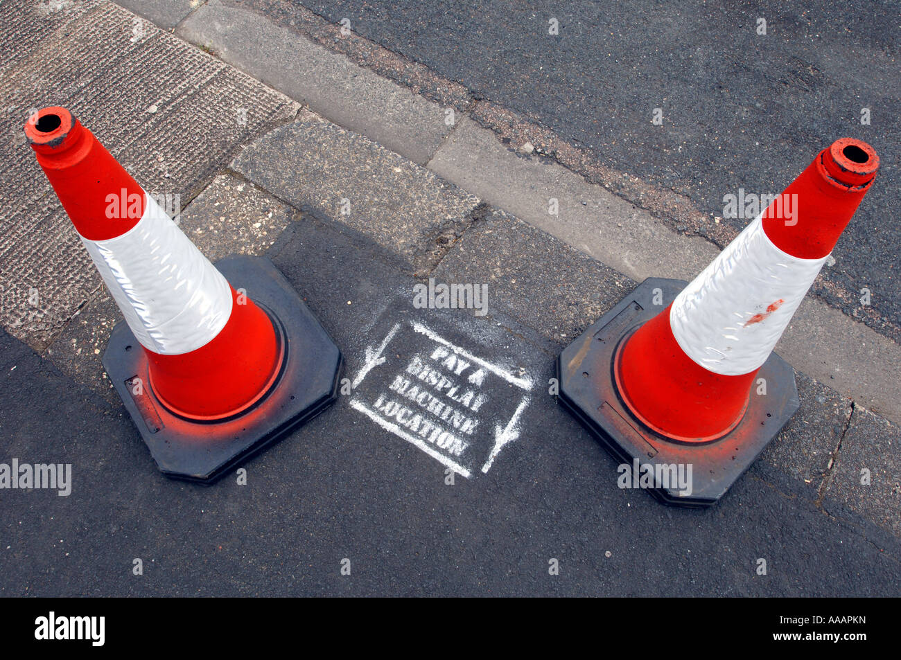 Very Strange Funny Road Signs 39 Pics World's Wackiest Road Signs