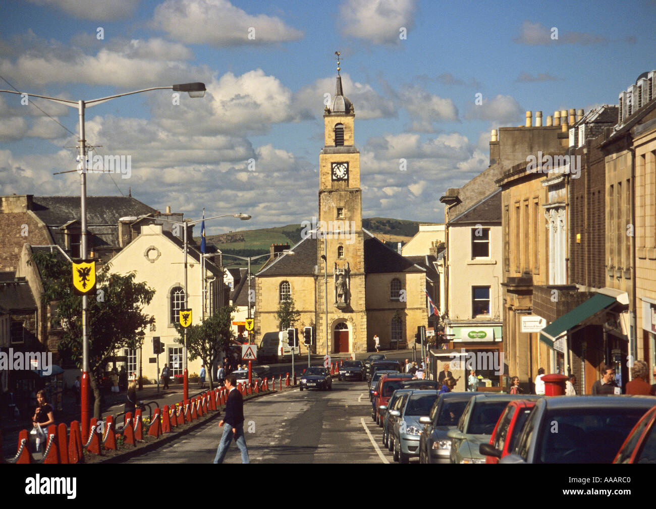 Lanark high street st nicholas church hi-res stock photography and ...