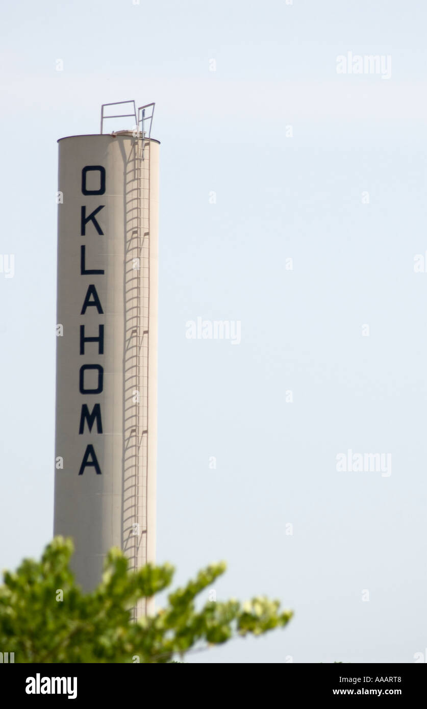 Scenic Tower at Rest Stop on Route 66, Oklahoma, USA Stock Photo - Alamy