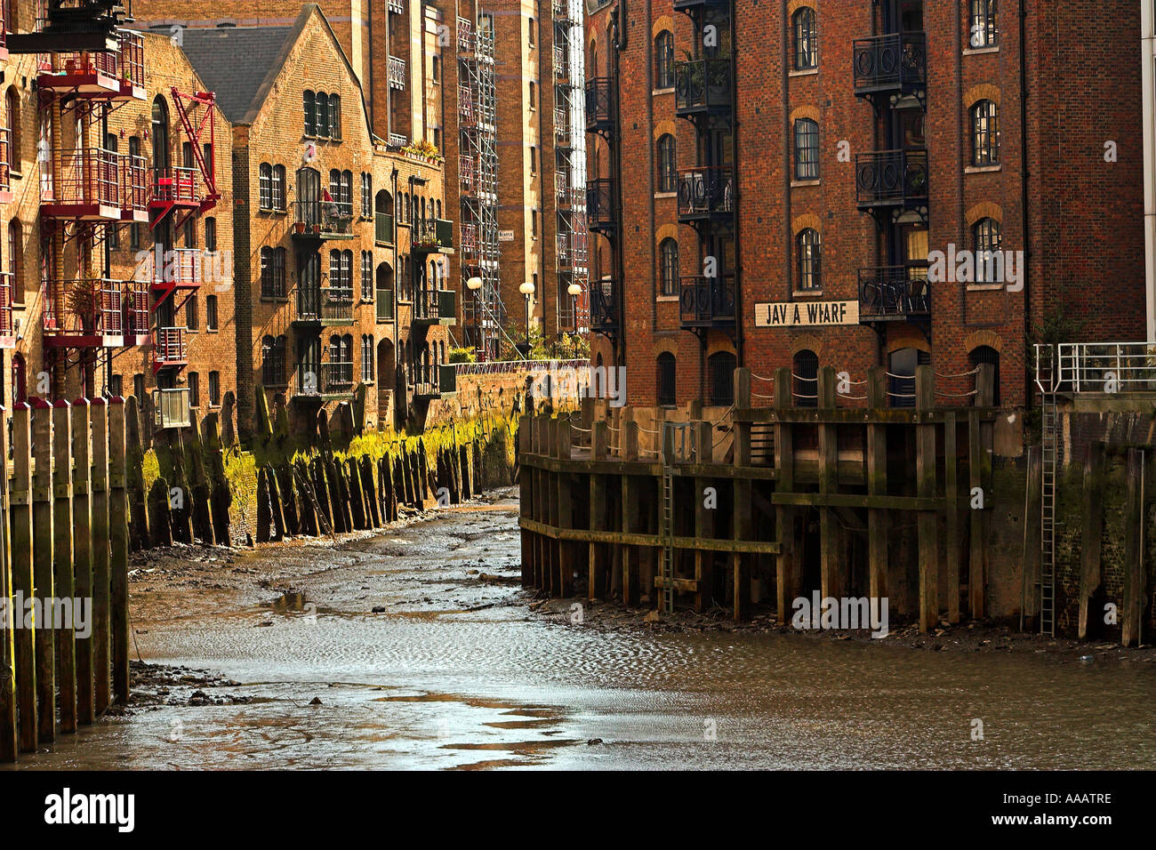 Java wharf hi-res stock photography and images - Alamy
