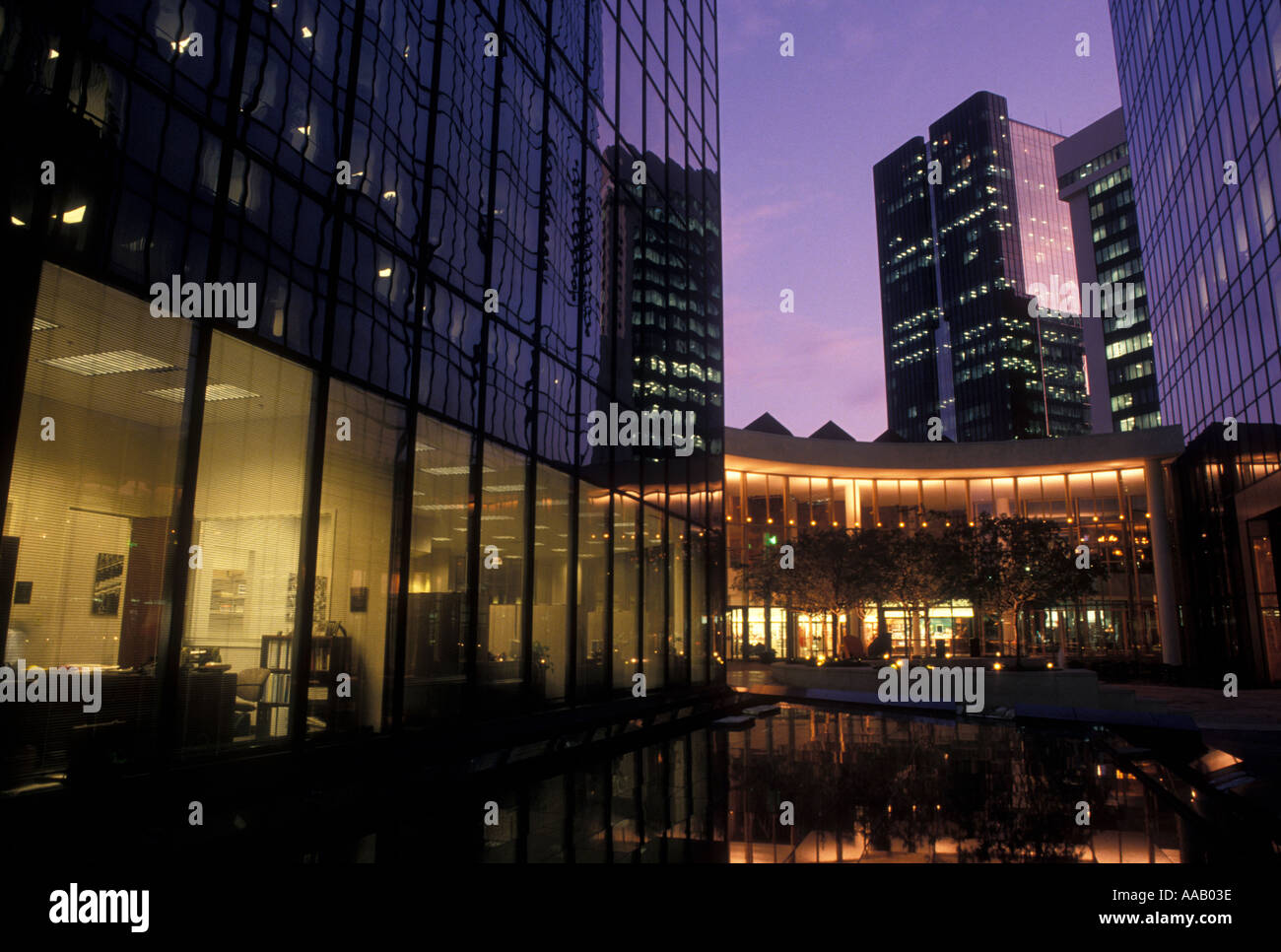 Charlotte nc high rise buildings hi-res stock photography and images ...