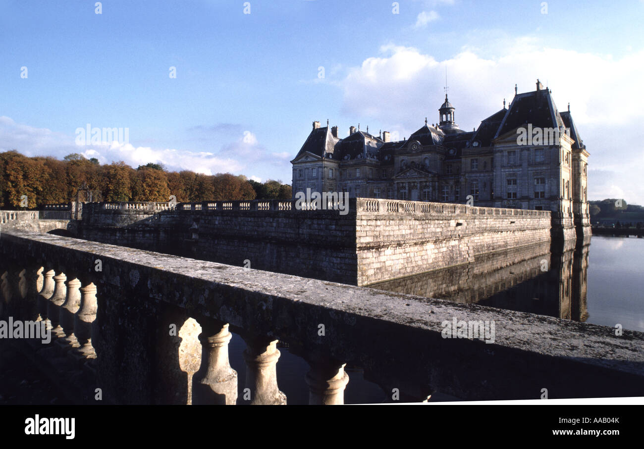 A photograph of a chauteau in France Stock Photo - Alamy