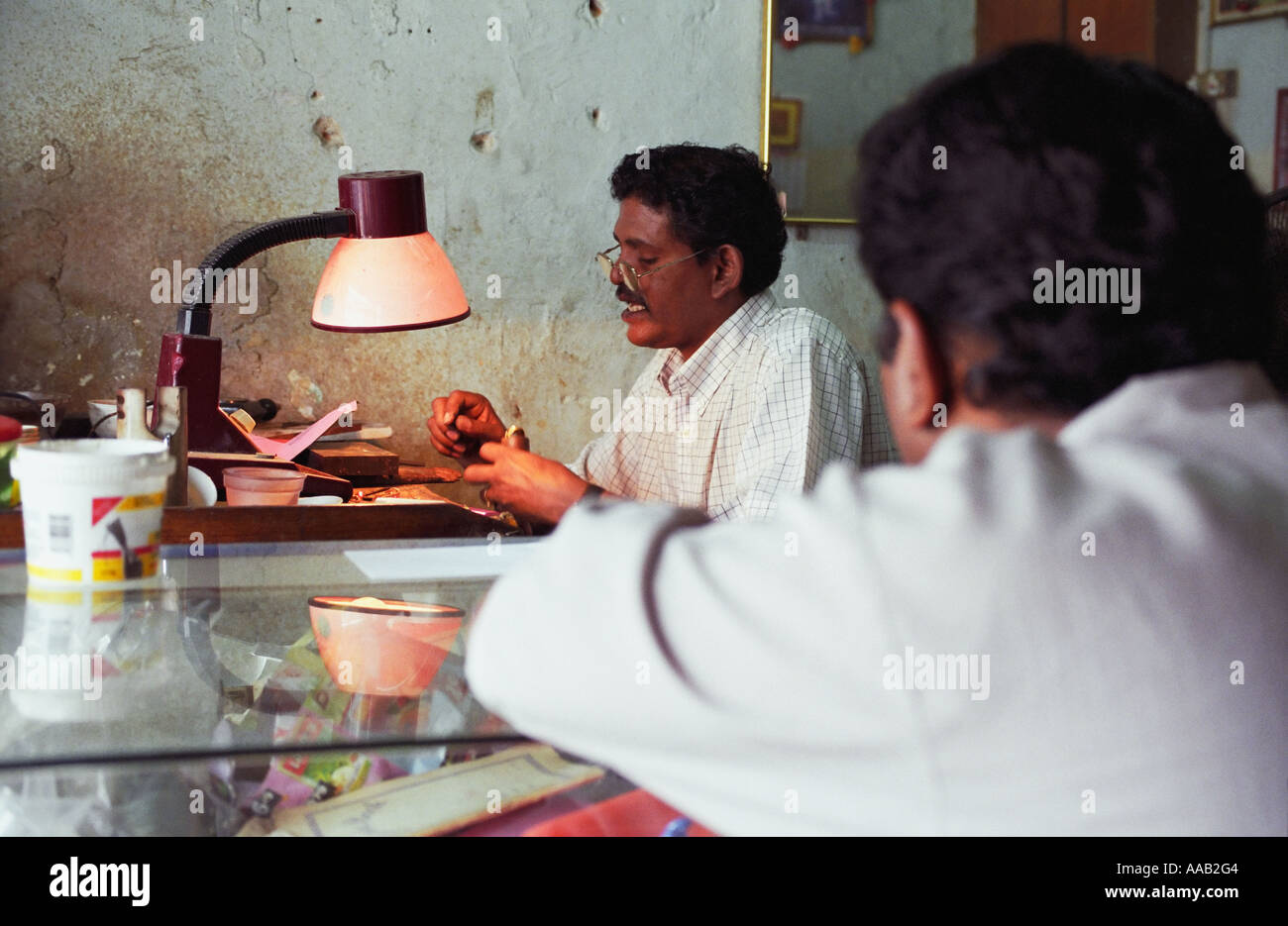 Indian goldsmith hi-res stock photography and images - Alamy