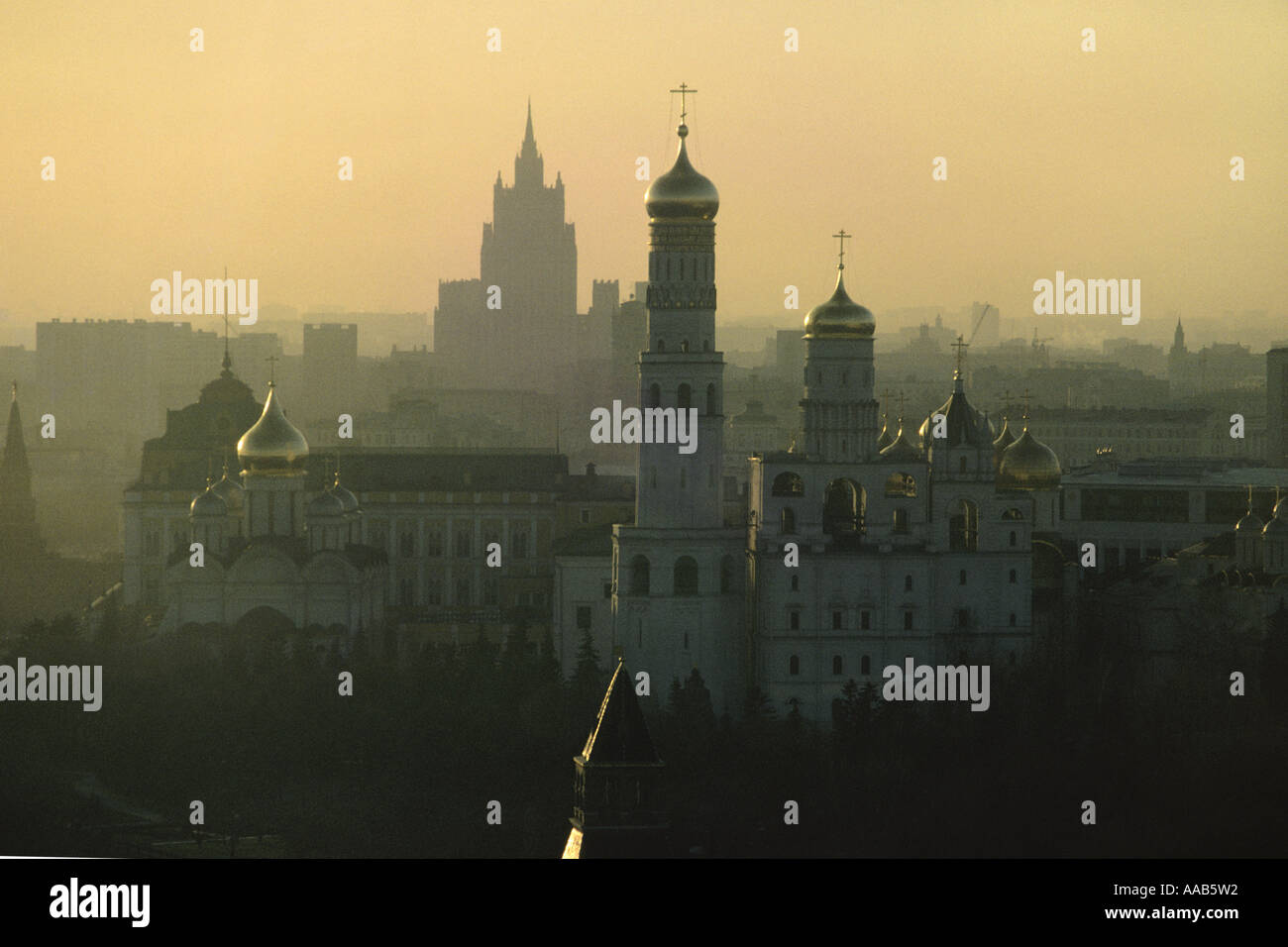 Kremlin aerial view moscow hi-res stock photography and images - Alamy