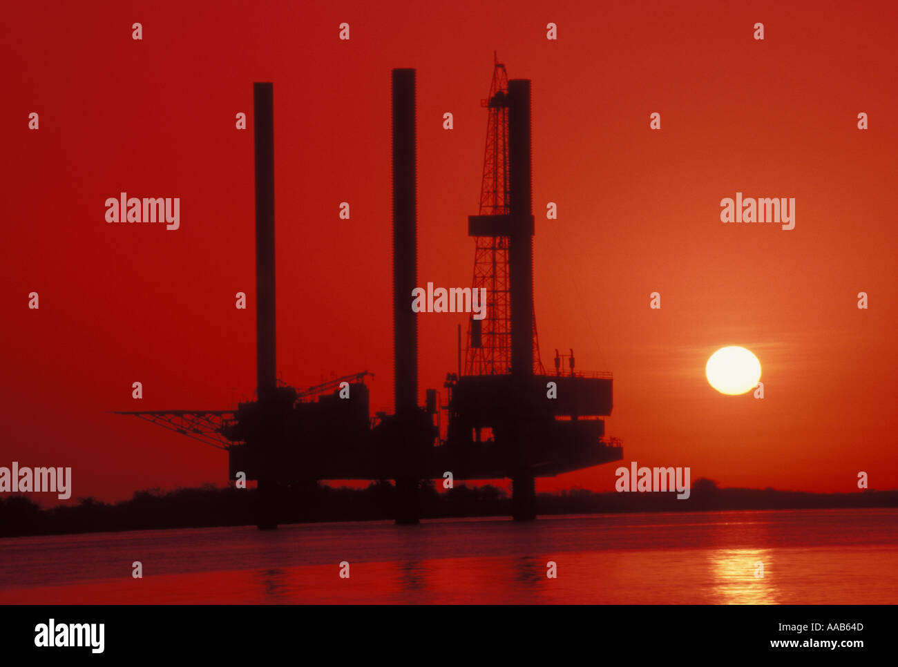Texas gulf coast and oil rig hi-res stock photography and images - Alamy