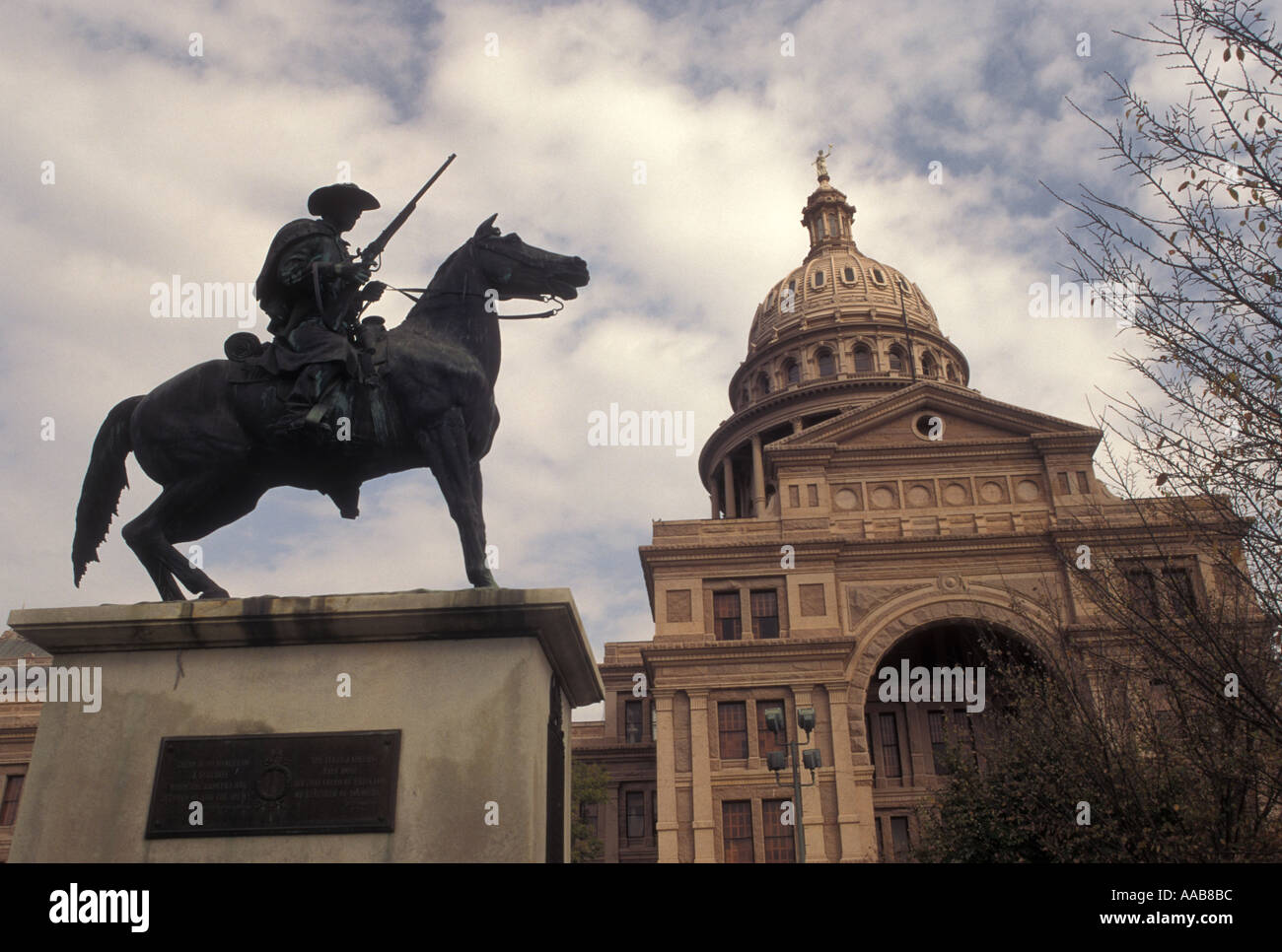 Texas ranger statue hi-res stock photography and images - Alamy
