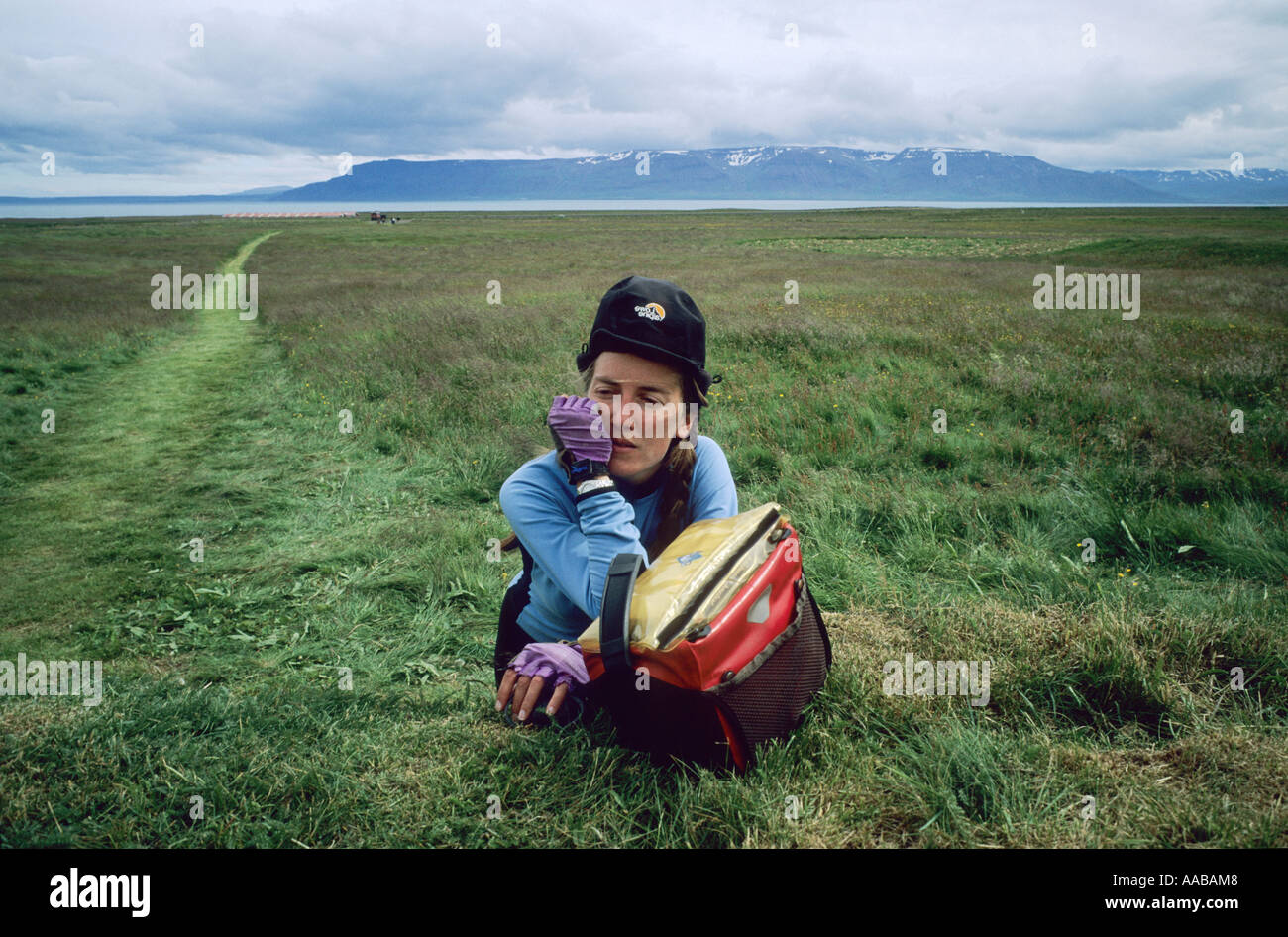 Bicycle covered in grass hi-res stock photography and images - Alamy