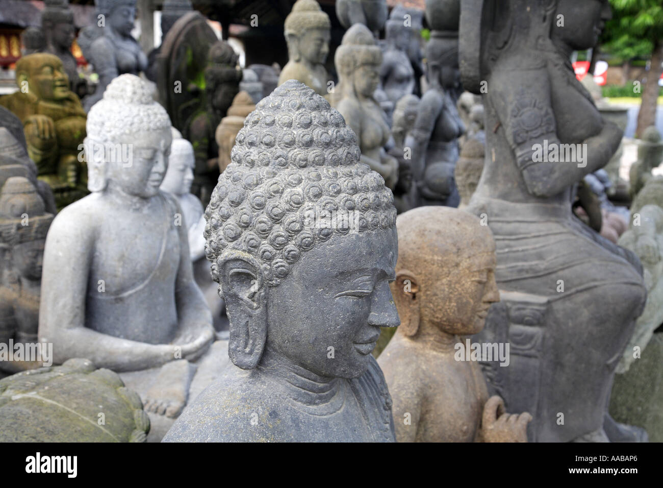 Stone carving workshop, Bali, indonesia Stock Photo - Alamy