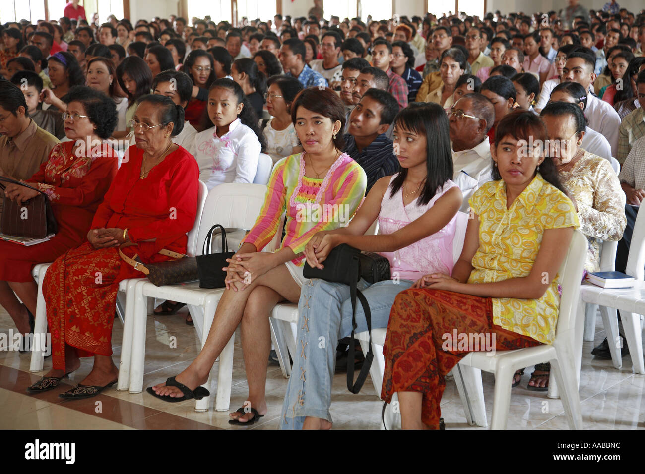 Congregation catholic mass kuta bali hi-res stock photography and ...