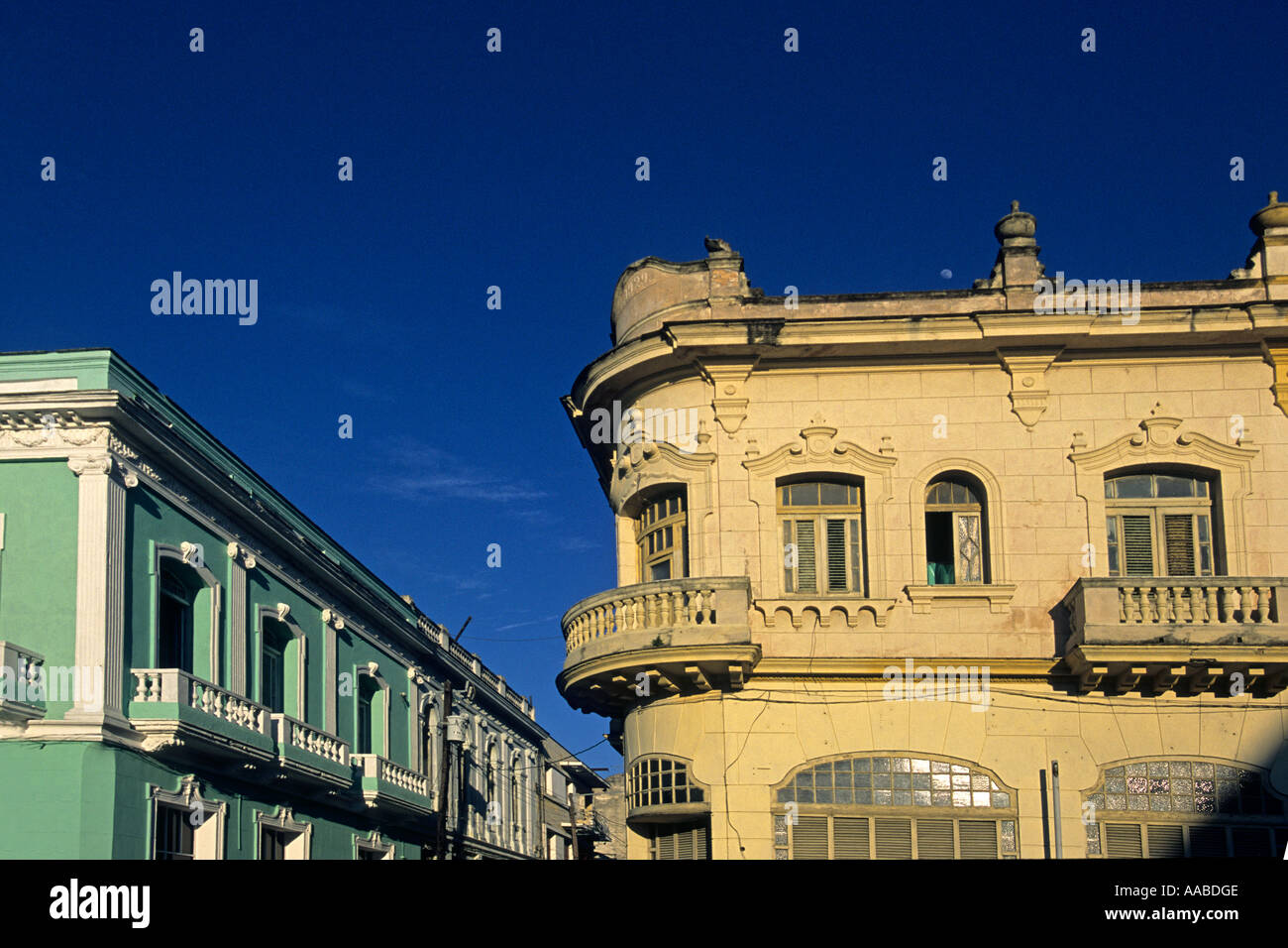 Typical colonial buildings, Santa Clara, Cuba Stock Photo - Alamy
