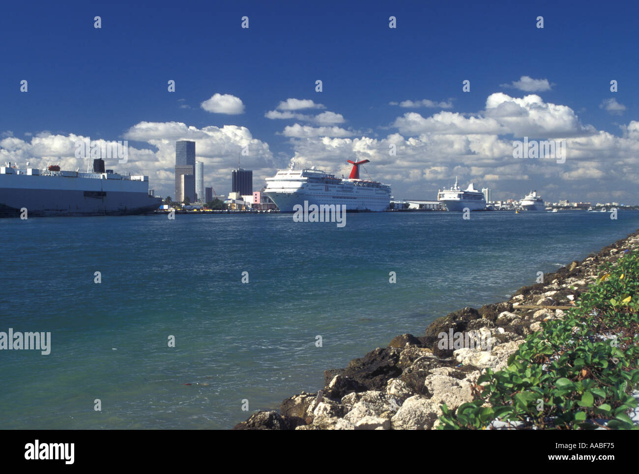 Miami ships hi-res stock photography and images - Alamy