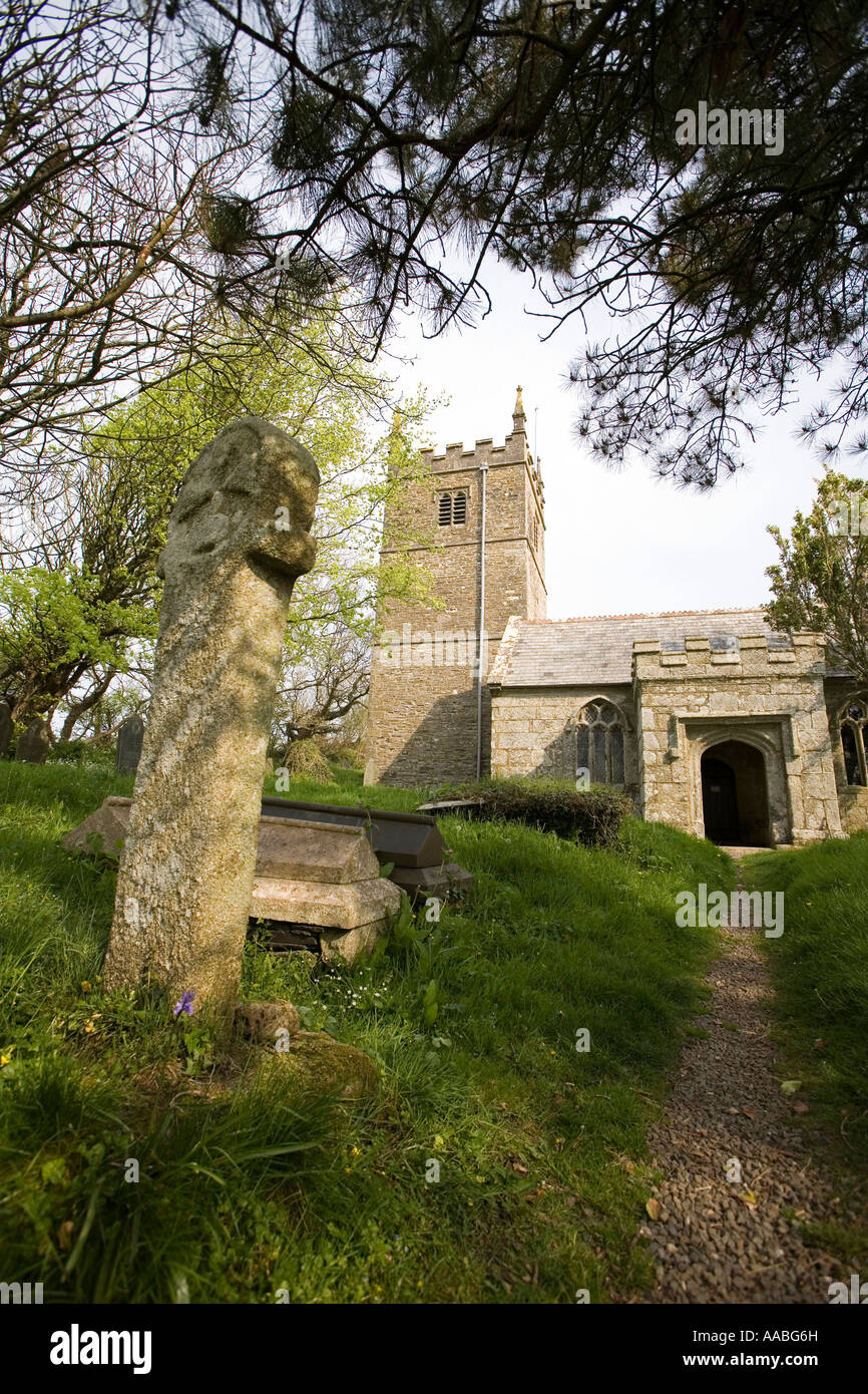 UK Cornwall Boscastle Valency Valley ancient cross at entrance to St ...