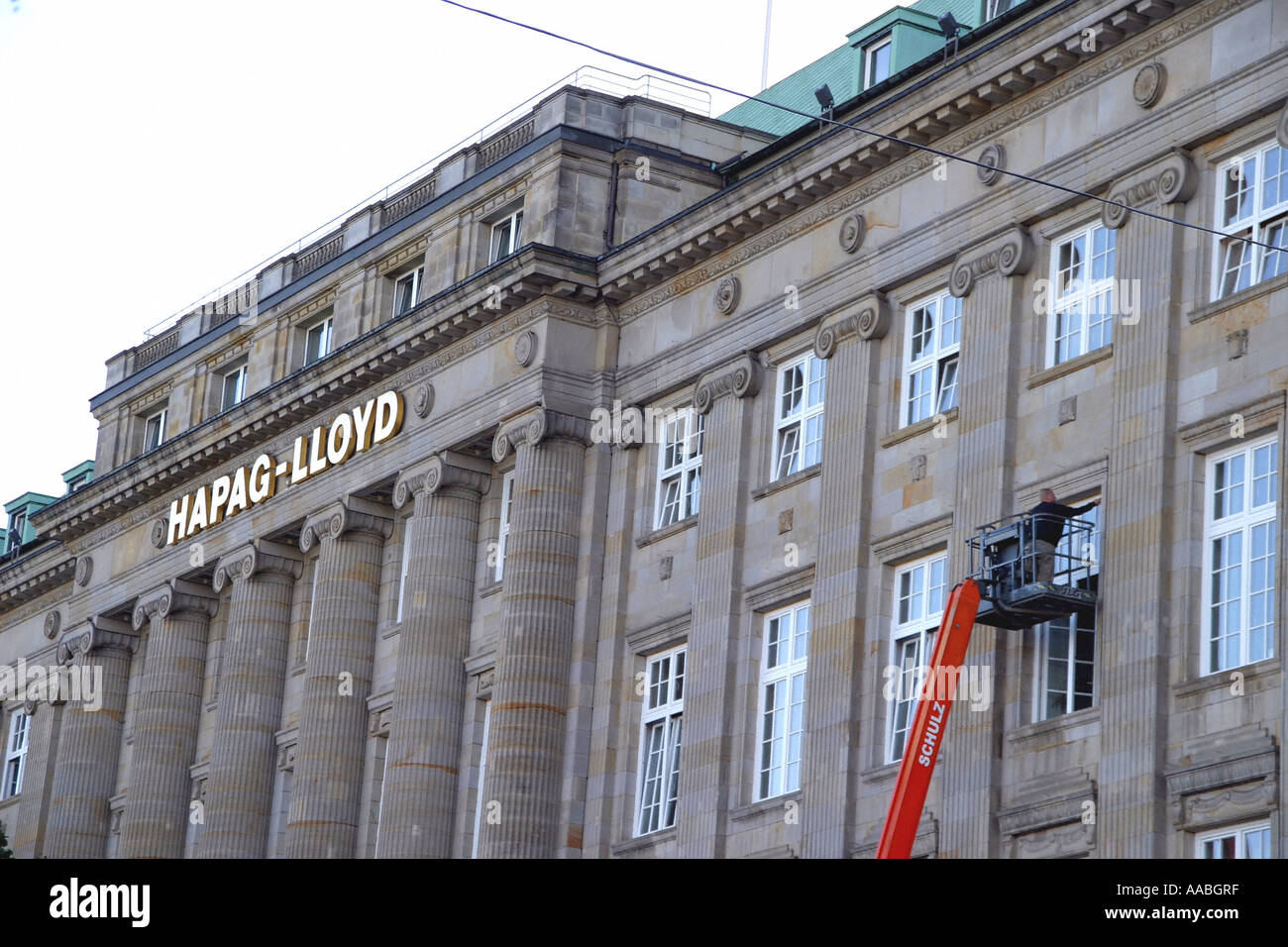 Bureaubuilding hi-res stock photography and images - Alamy