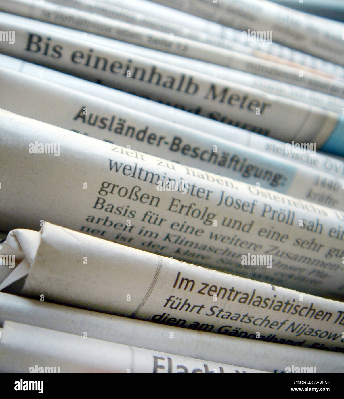 old newspaper paper pack Stock Photo - Alamy